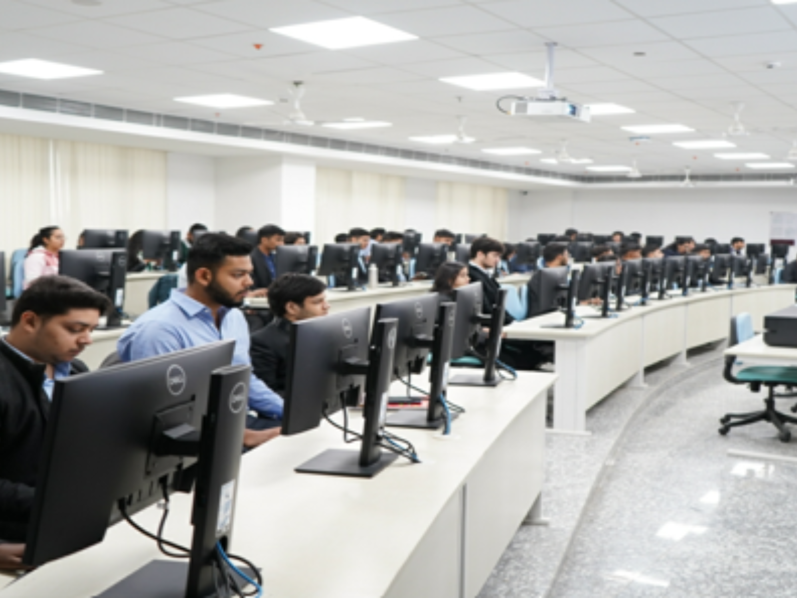 VIPS – Vivekananda Institute Of Professional Studies – Ergo Space